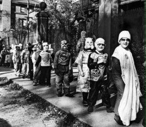 Fun Facts About Halloween | FunFacToday.com
